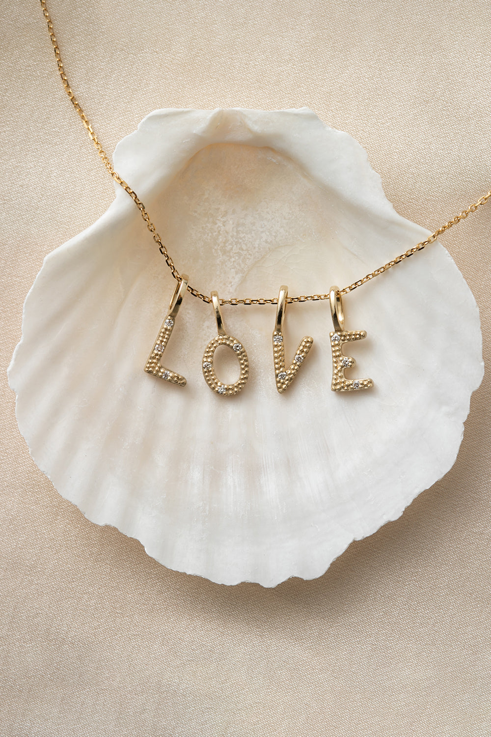 Letter pendant in 10-karat gold with Diamonds | Worldwide shipping ...